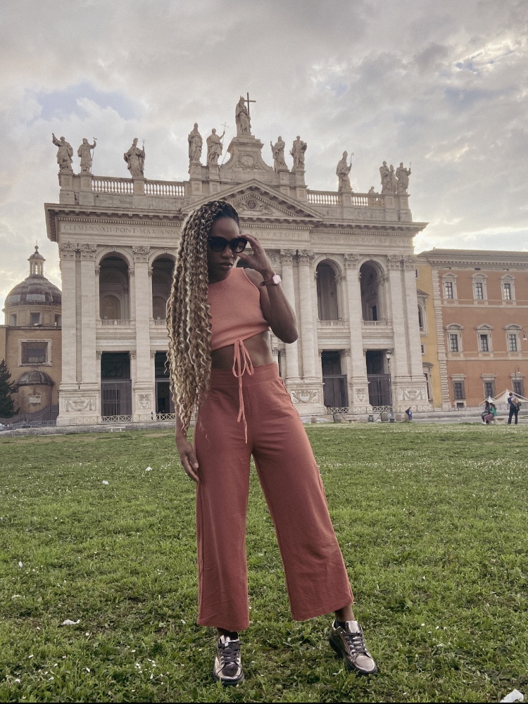 Braids in Rome for Expats